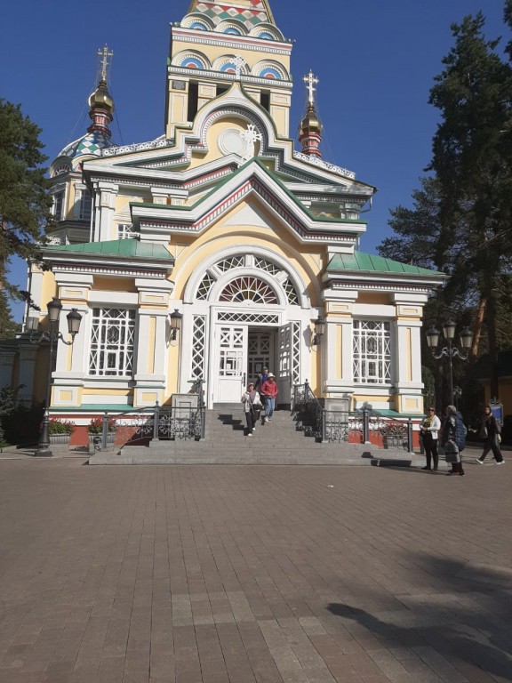 Walking tour in Almaty. Magic Almaty city tour. Guided tour in Almaty ...
