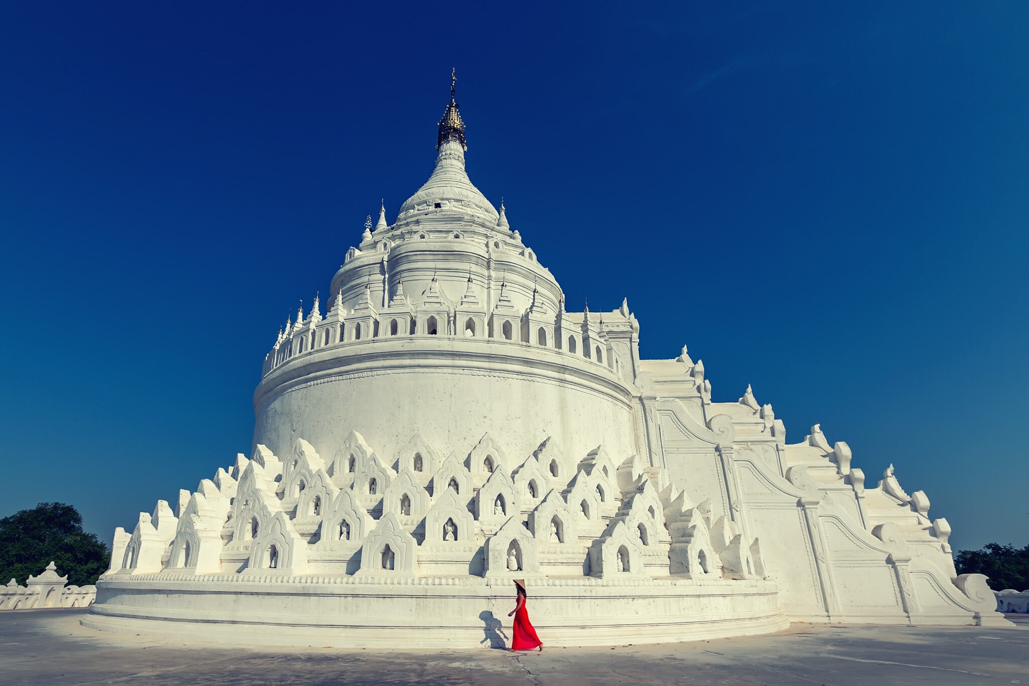 Culture and History tour in Mandalay. Mandalay and Mingun. Guided tour ...