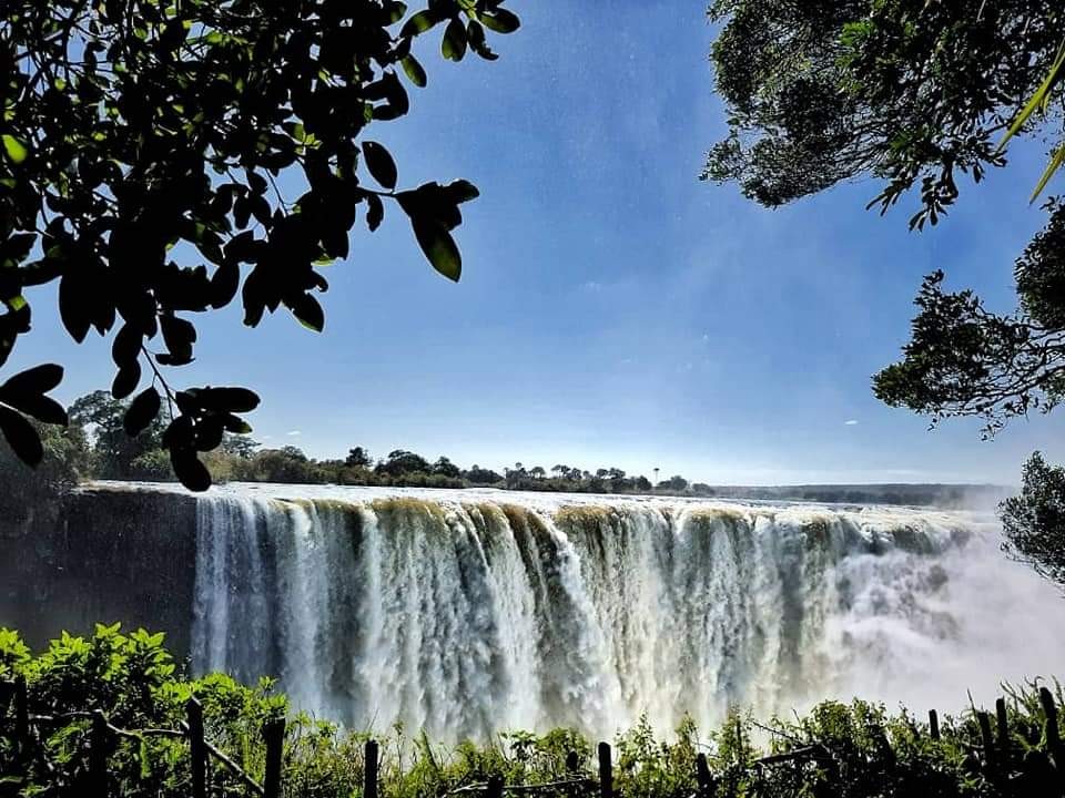 Sightseeing Nature tour in Victoria Falls. Guided Tour Of The Victoria ...